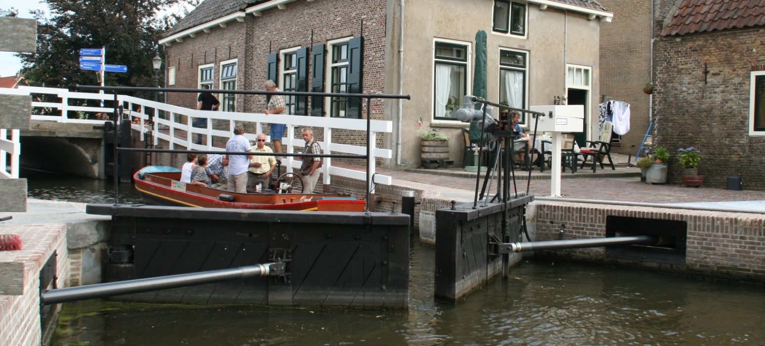 Electro mechanical bridge and sluice drive - ADE MS - ATB Automation