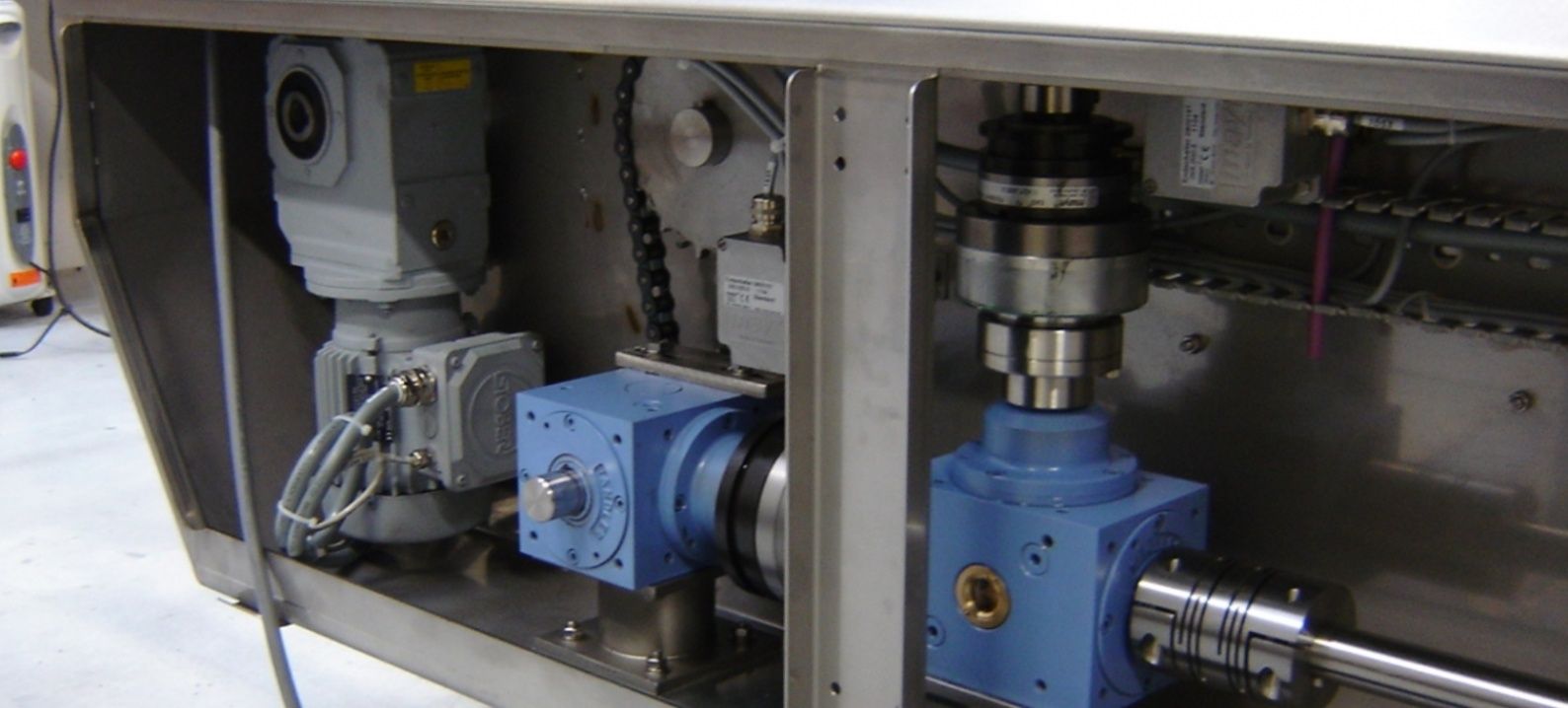 Chocolade koekjes productie met Tandler en Stöber - ATB Automation