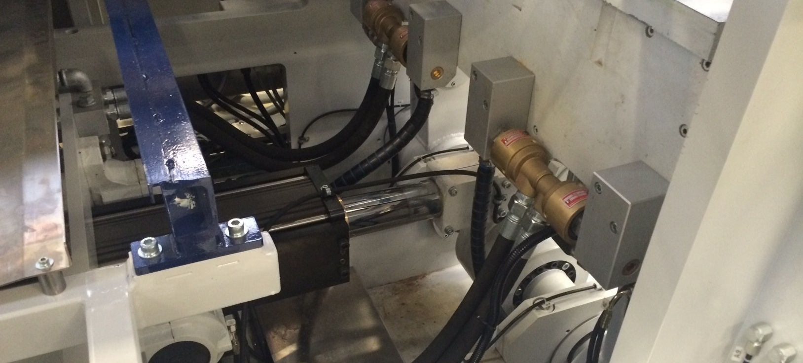 Thermoform machine with Exlar rollerscrew actuators - ATB Automation