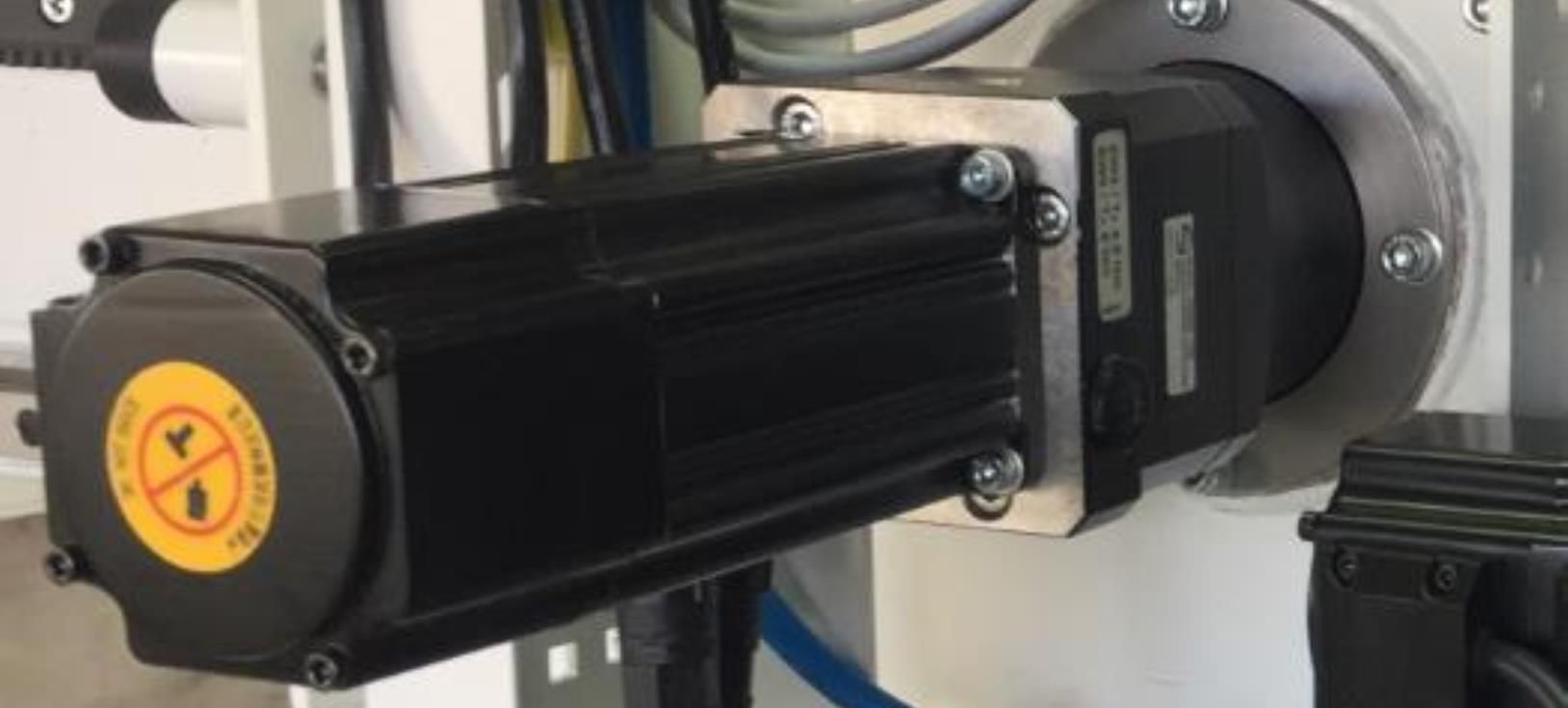 Palletizer met Trio Motion Controller, Leadshine servo en Stöber ...